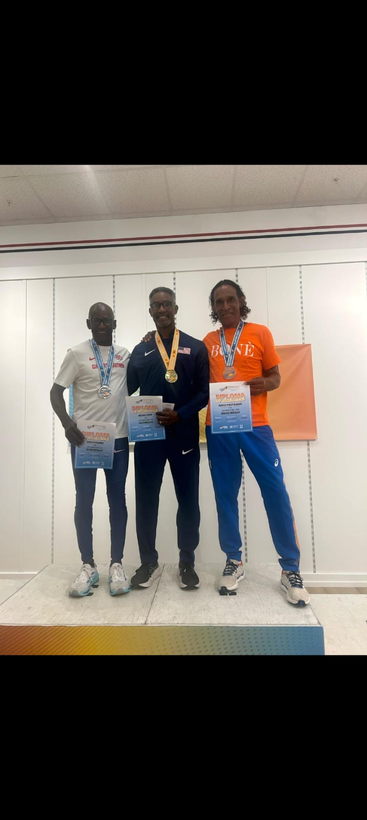 Alfred Philip Burgos a partisipá na kampionato mundial atletismo di ...