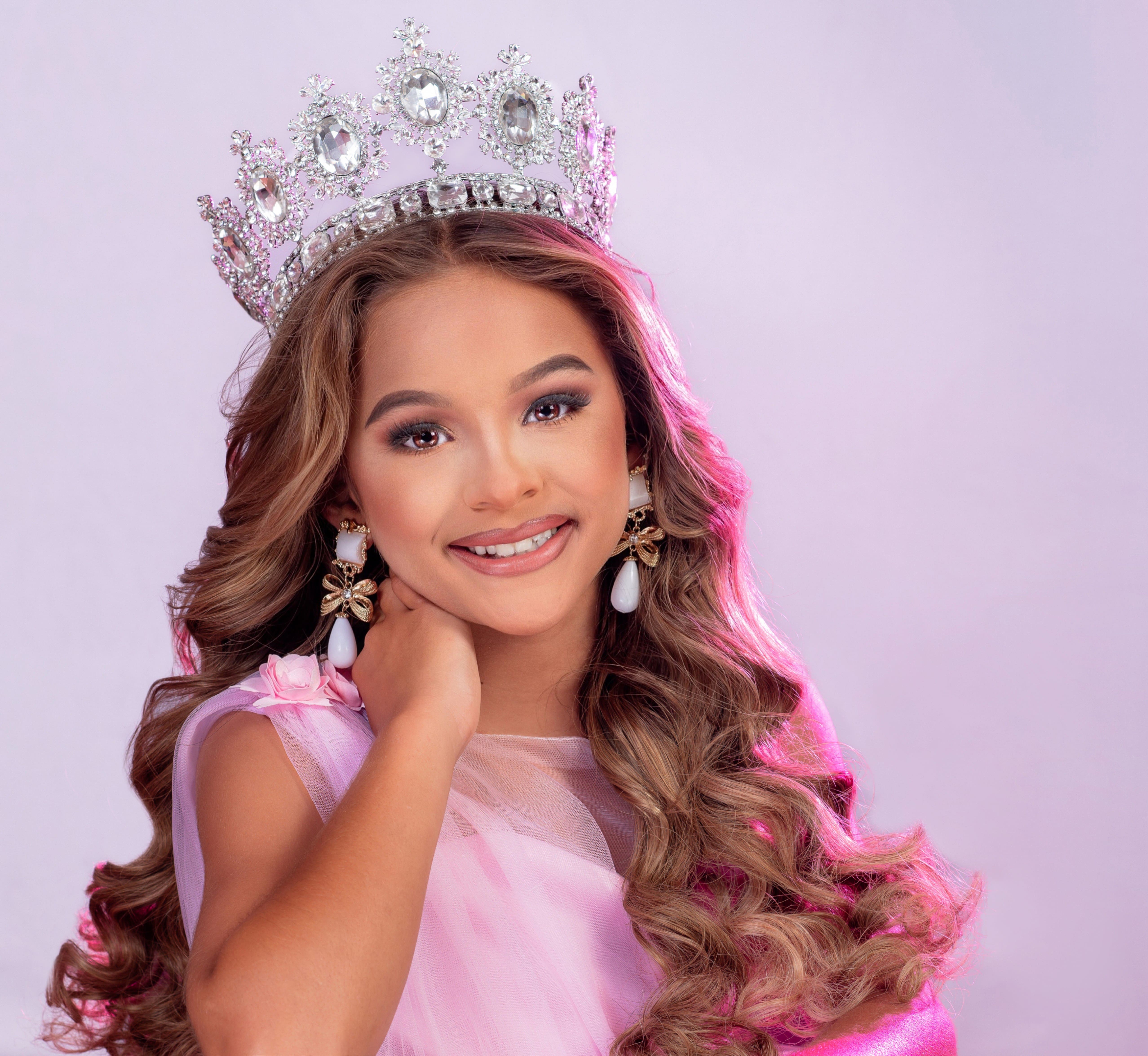 Otro siman na Cartagena Aria Peiliker rumbo pa Mini Universo | Extra ...