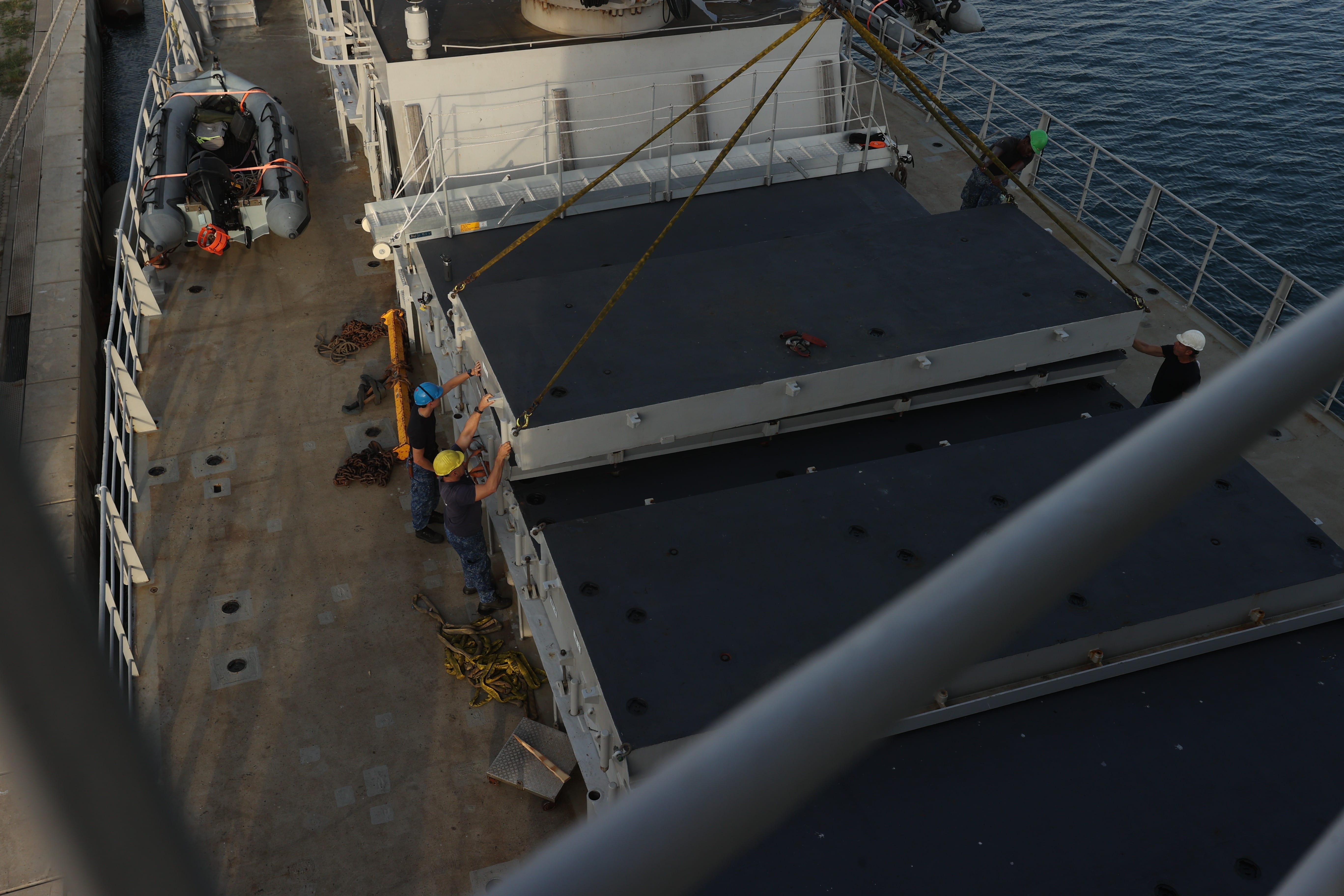 Zr. Ms. Pelikaan ta duna ayudo di emergensia na Jamaica | Extra Bonaire