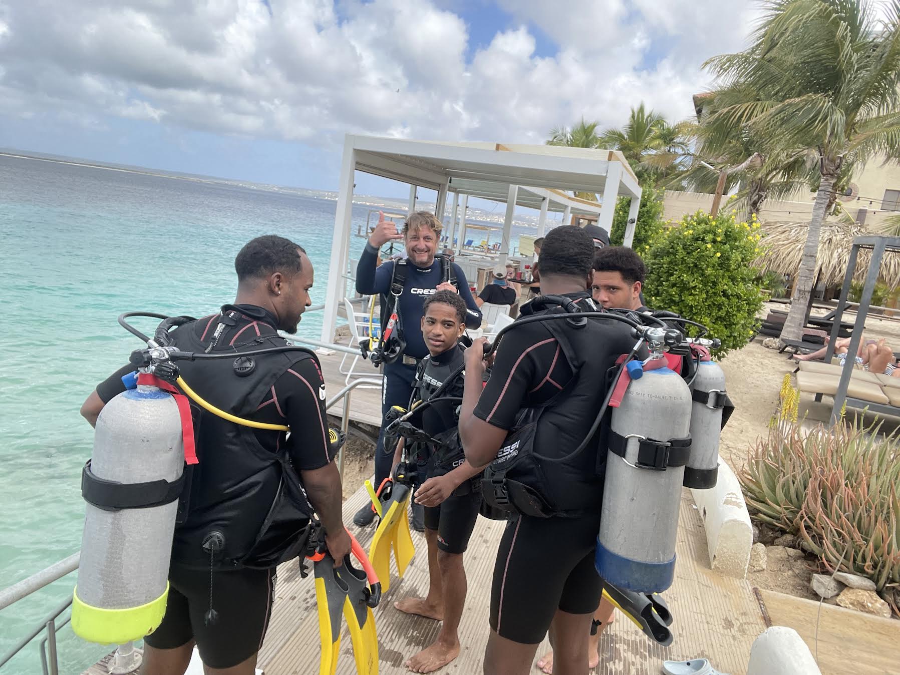 Hóbennan di Forsa Academy a finalisá kurso di buseo | Extra Bonaire