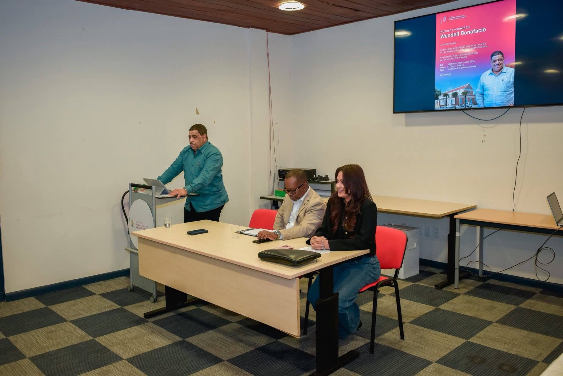 Seshon pa koleganan di OW konosé i konektá ku Wendell Bonafacio | Extra ...