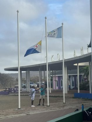 Alumnonan ta tuma responsabilidat na serio | Extra Bonaire